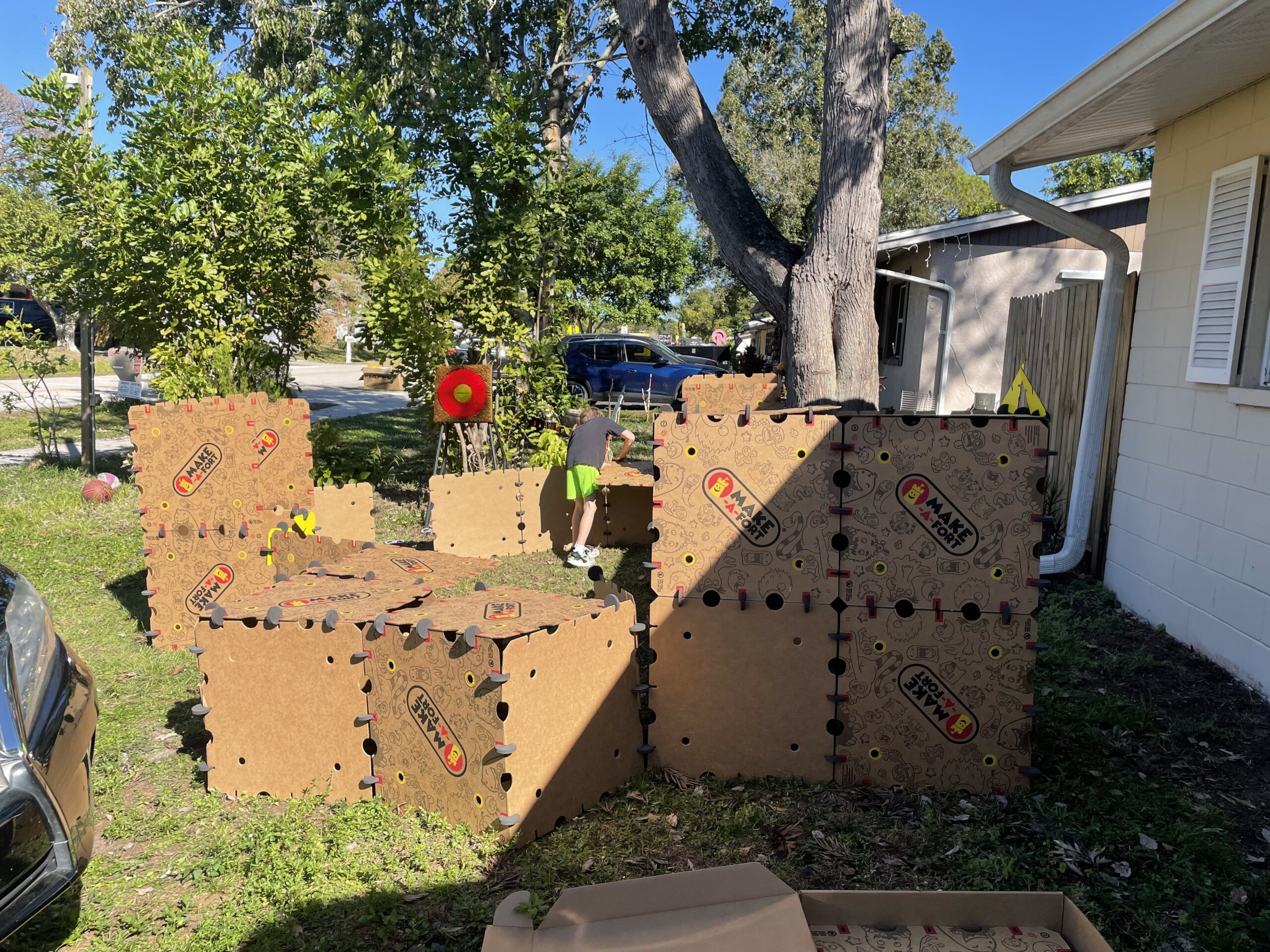 Make-A-Fort | Build really big forts for kids